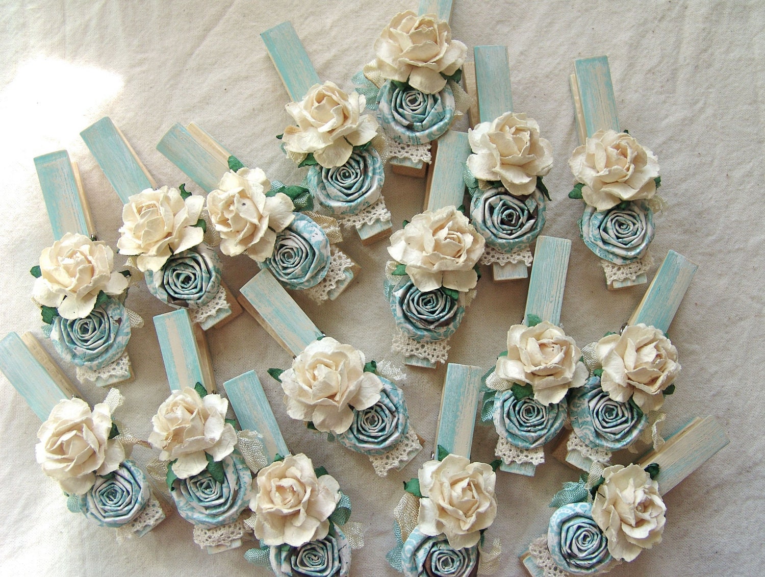 Beautiful Paper Roses Craft Ideas