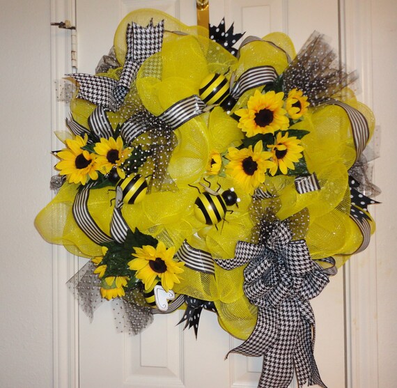 Sunflower Bumble Bee Deco Mesh Wreath By Ramonareindeer On Etsy