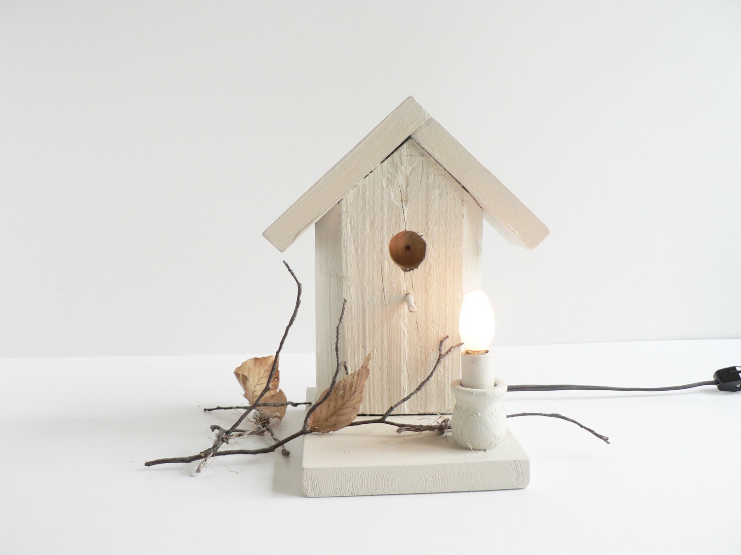 V I N T A G E White Bird House Electric Night Light Lamp