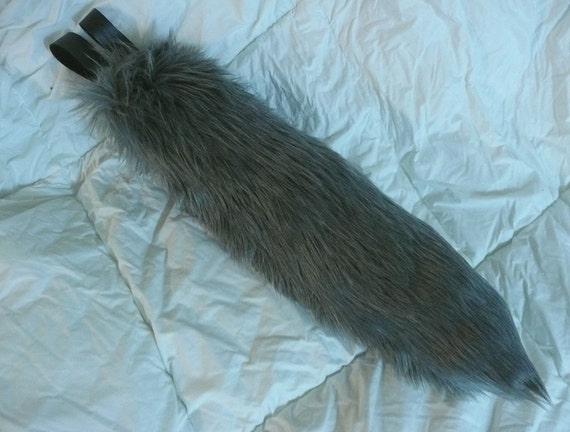 18 grey wolf tail