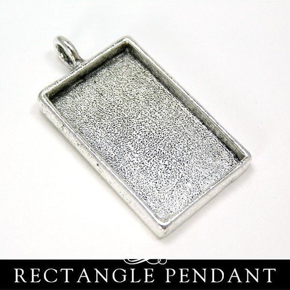 Rectangle Bezel Pendant Setting in Gorgeous Silver Finish.