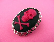 Popular items for skull brooch on Etsy