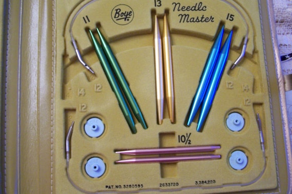Vintage Boye Needle Master Knitting Set in Case