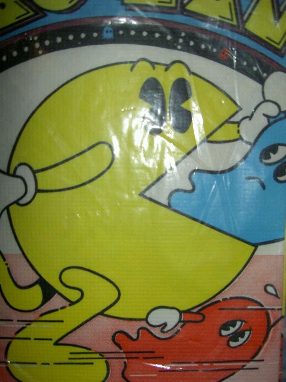 Pac-Man party tablecloth