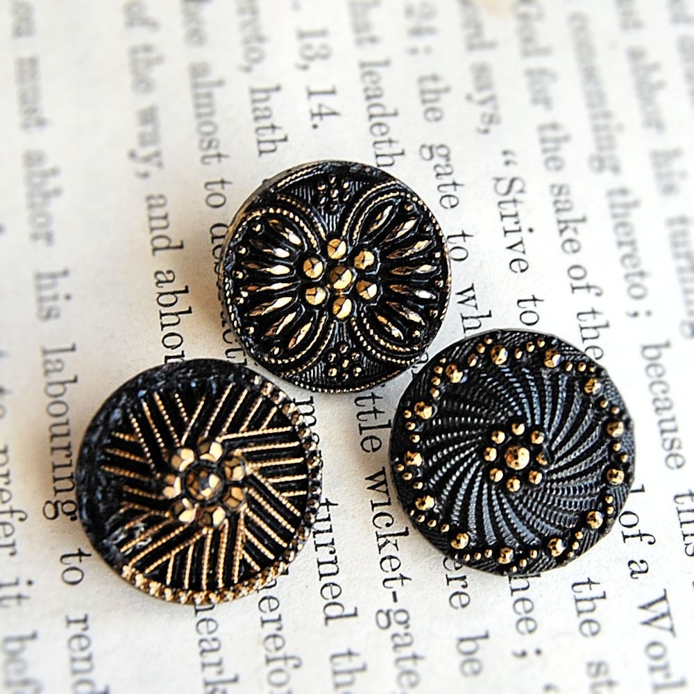 Vintage Black Glass Jet Buttons Lacy L281