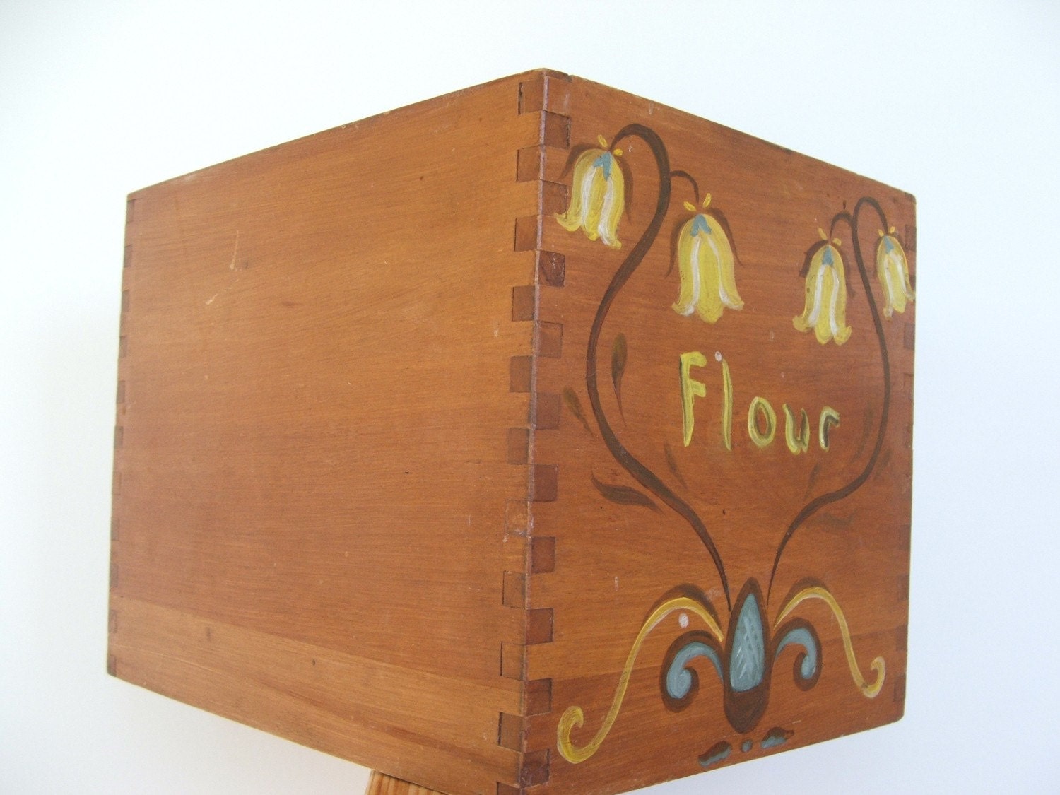 Vintage Painted Wood Flour Box Folk Art