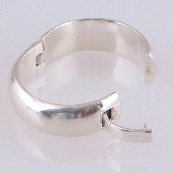Sterling Silver Hinged Ring by christinebossler on Etsy