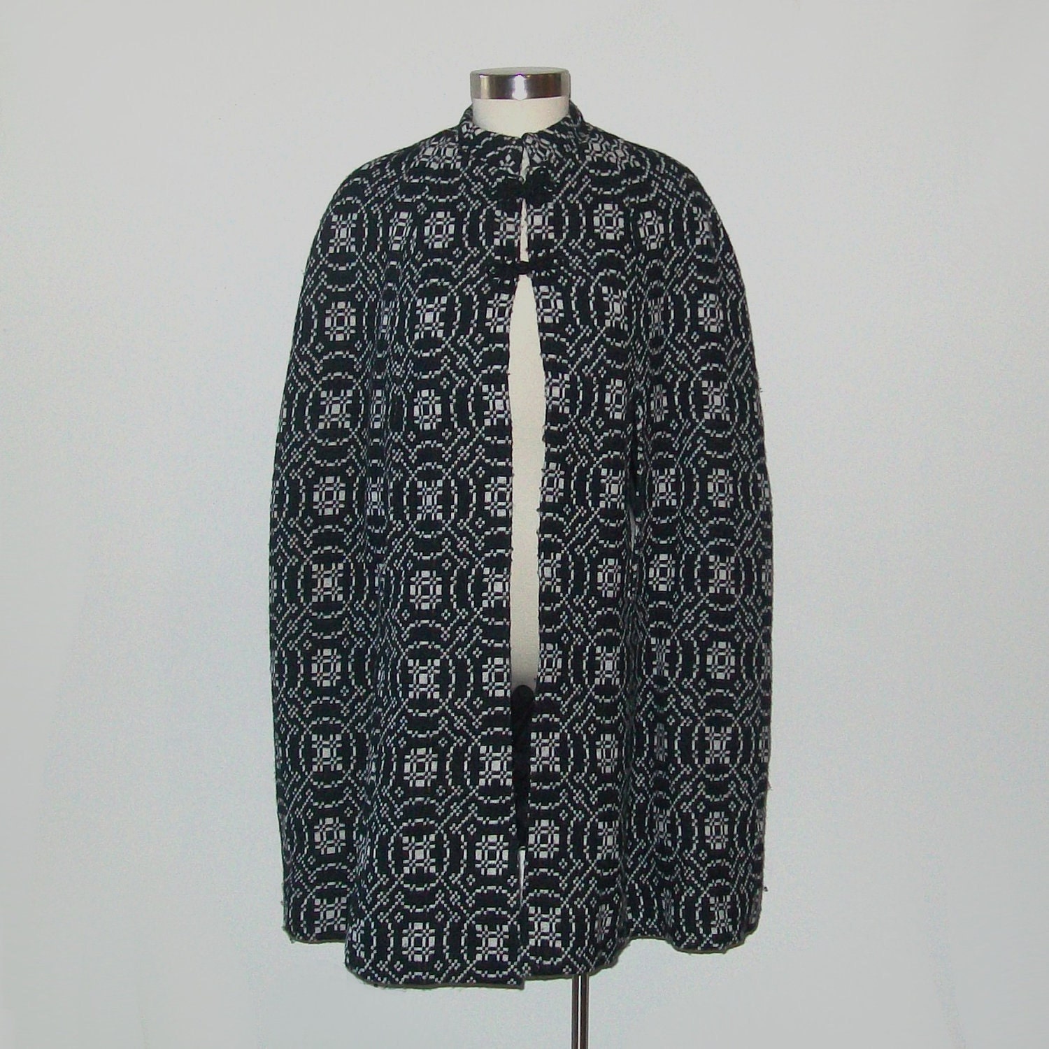 1960s cape jacket / vintage 60s cape coat / black and white