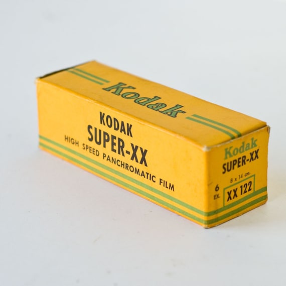 Vintage unopened 1950s Kodak Super XX 122 film