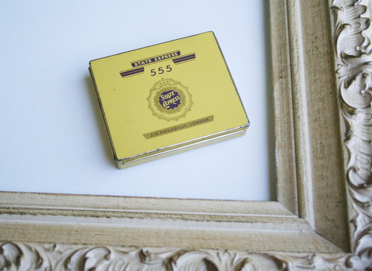 Vintage State Express 555 Cigarette Tin