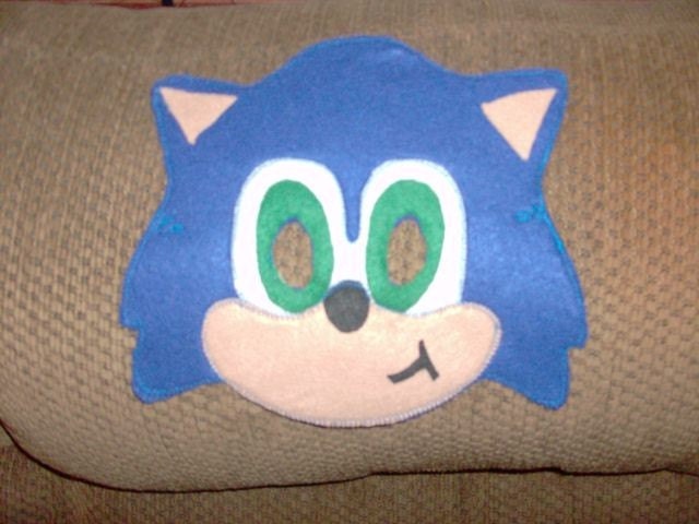 Sonic the Hedgehog Costume Mask by BeBeBunBunBits on Etsy