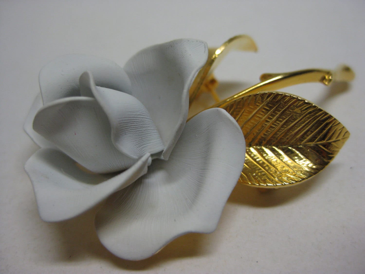 White Rose Flower Brooch Enamel Gold by vintagejewelryalcove