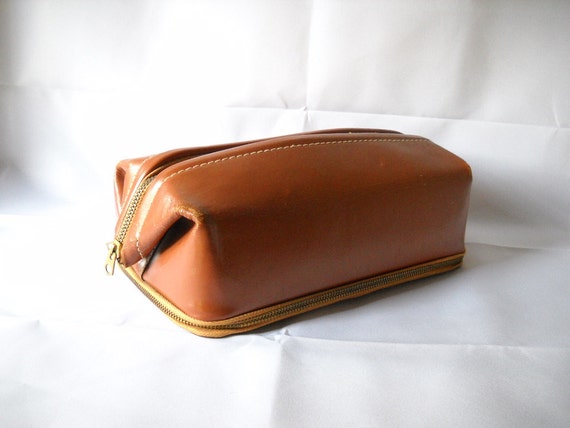 Vintage Leather Dopp Bag Travel Kit
