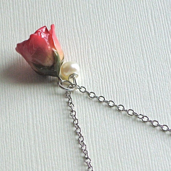 Real Rosebud Necklace Ivory With Pink Natural Preserved