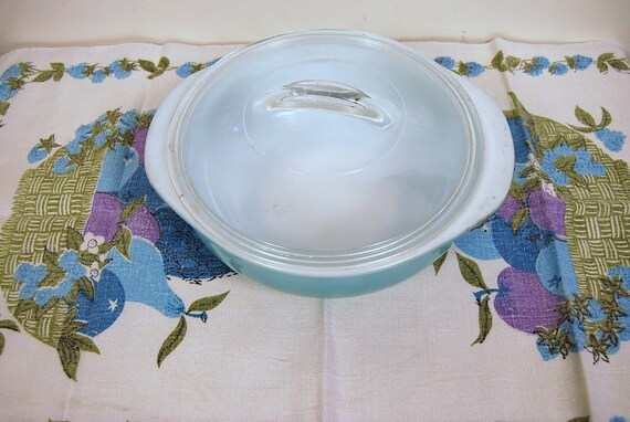 Vintage Aqua Pyrex with Glass Lid