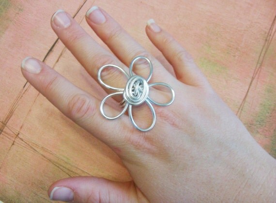Items similar to Daisy Days Chunky Flower Ring - Large on Etsy