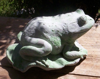 Frog statue | Etsy