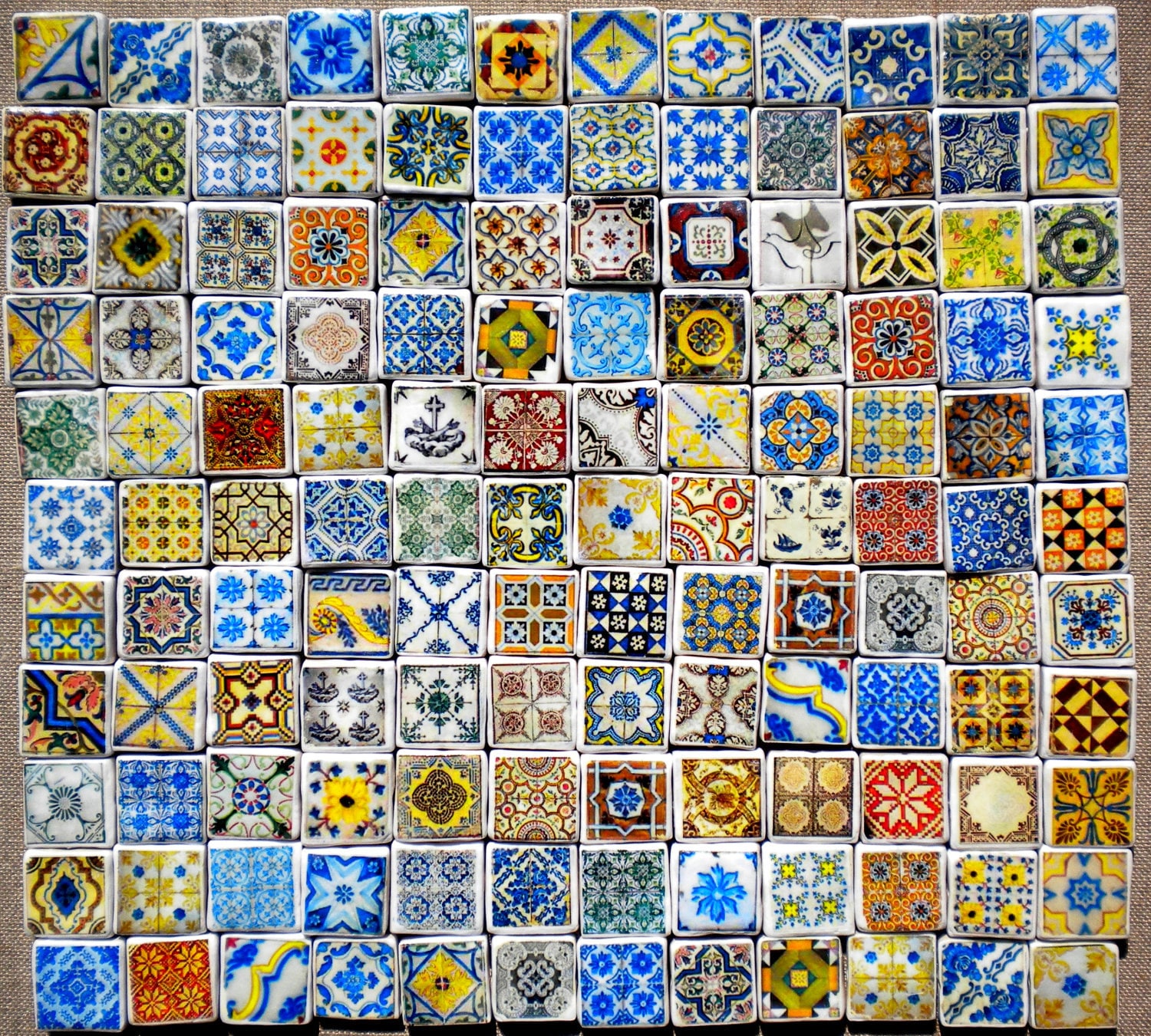 Portugal Azulejo TILE BEADS or BUTTONS set of 6 Over 100