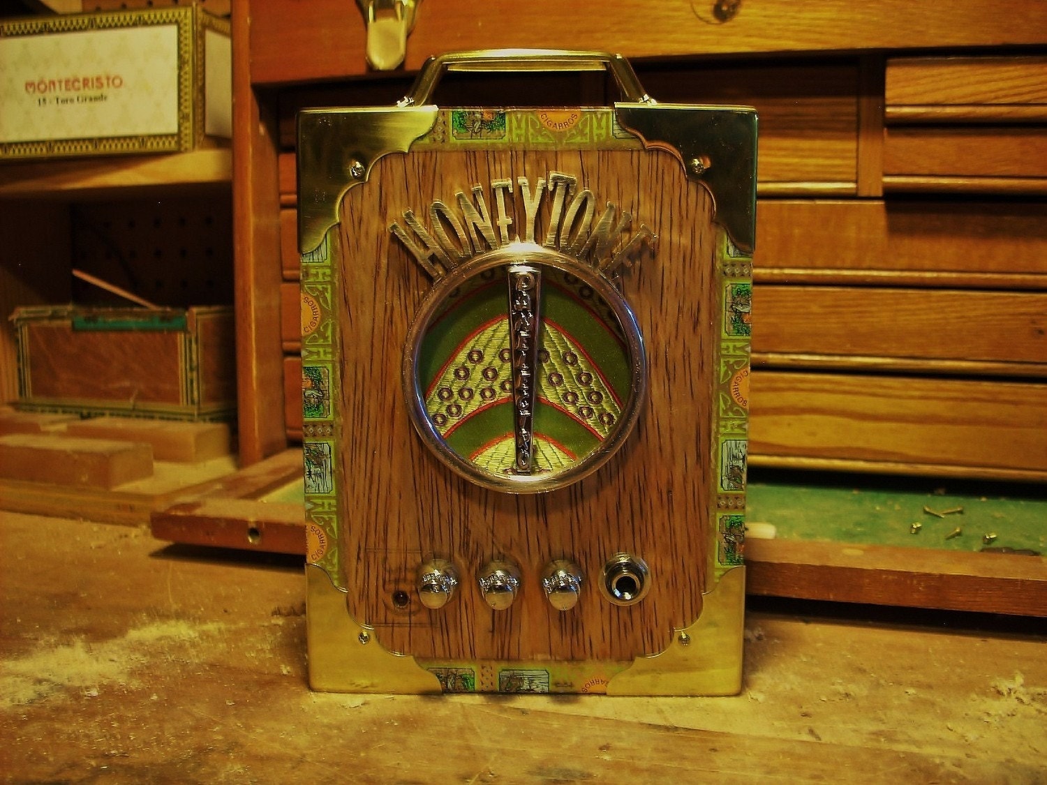 Cigar box guitar portable amplifier