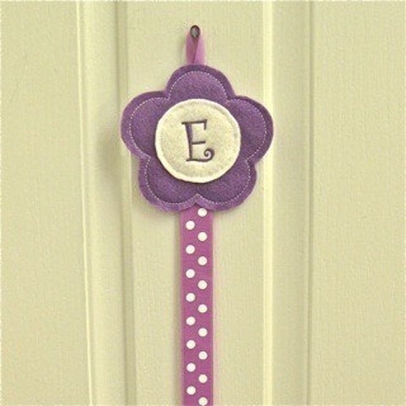 Posy Bow Holder in-the-hoop Machine Embroidery Design