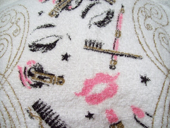 Fabulous Vintage Terry Cloth Pin Up Make-Up Cape