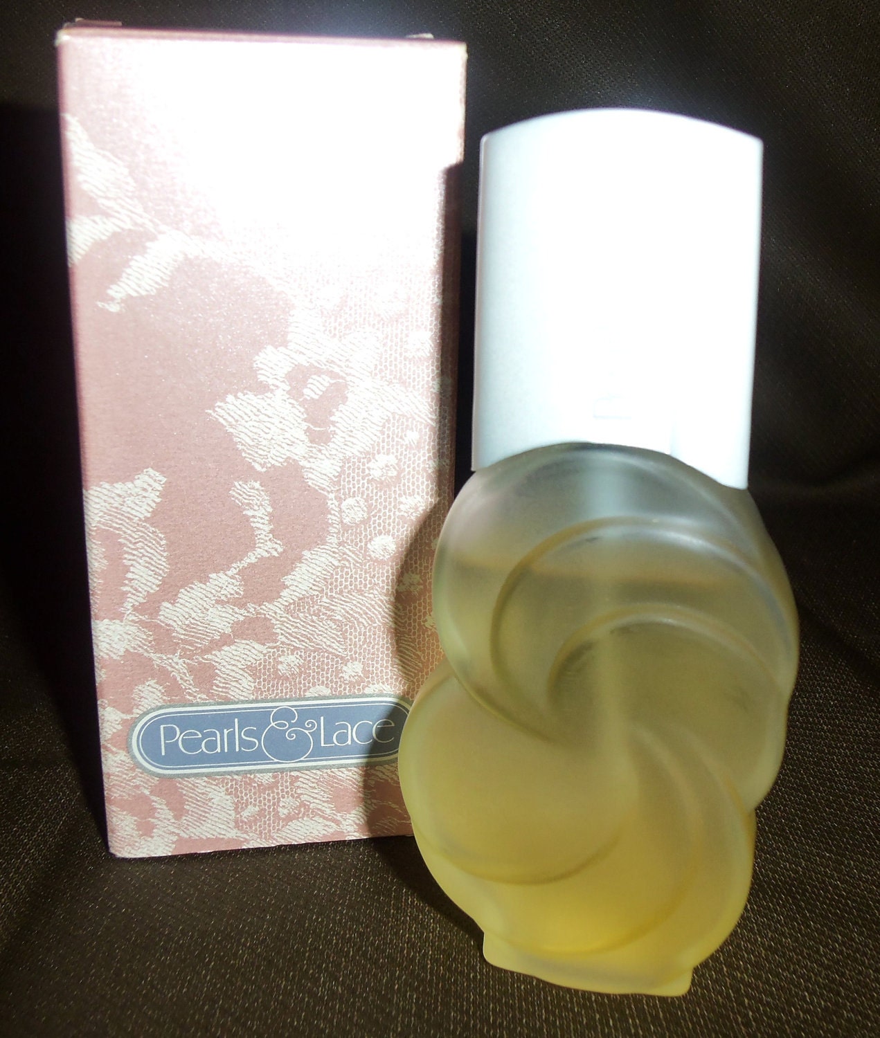 Vintage Avon PEARLS and LACE COLOGNE perfume Spray Bottle