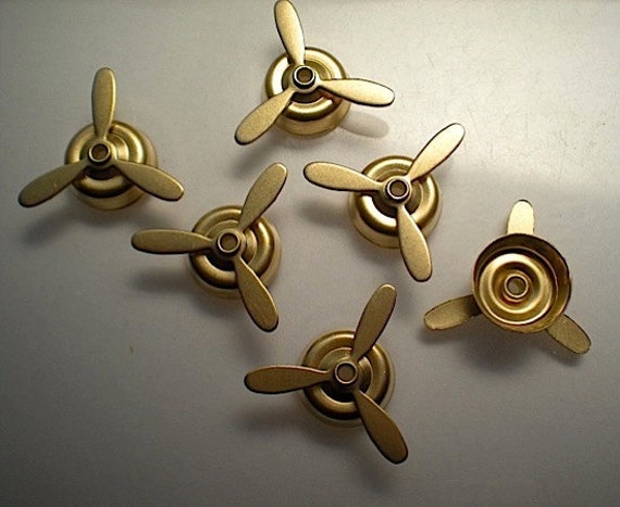 6 brass propeller charms