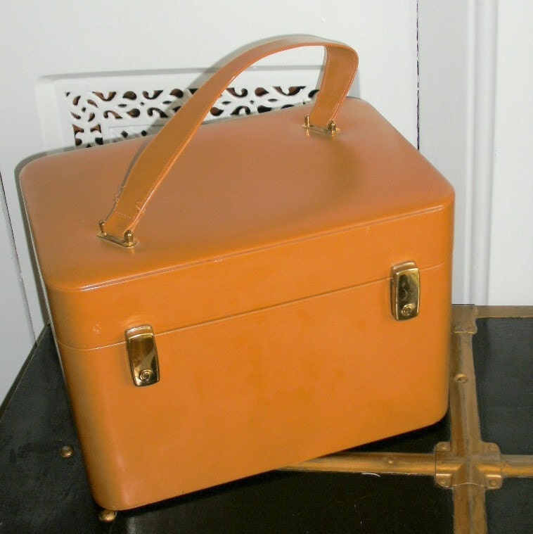 Leather Train Case Made in Germany for Elizabeth Arden with