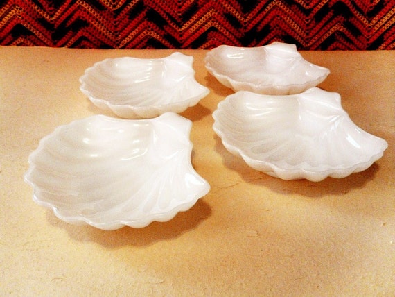 Set of FOUR White Glass Seashell Dishes by redpopshop on Etsy