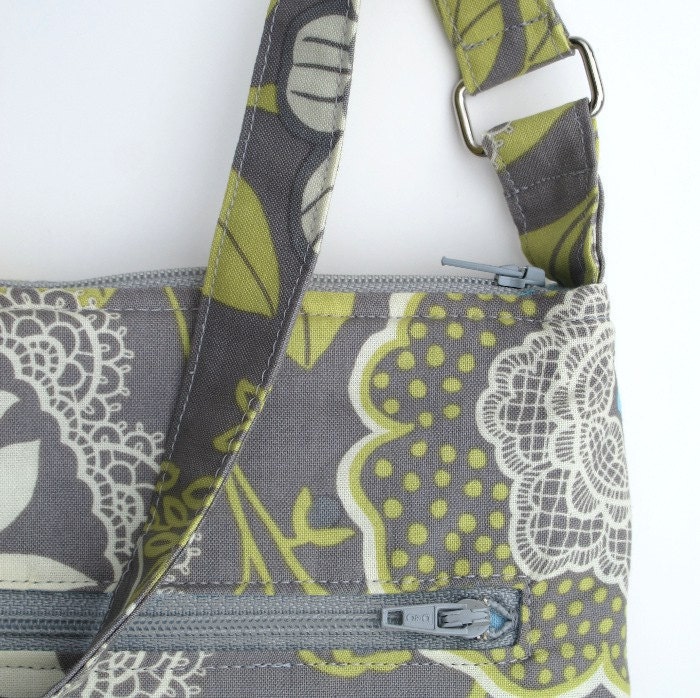 Out and About Hip Zipper Bag immediate download of pdf sewing