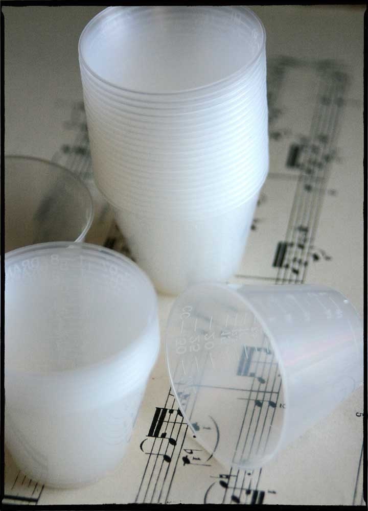 200 Mixing cups for resin small plastic 1 oz quantity 200.