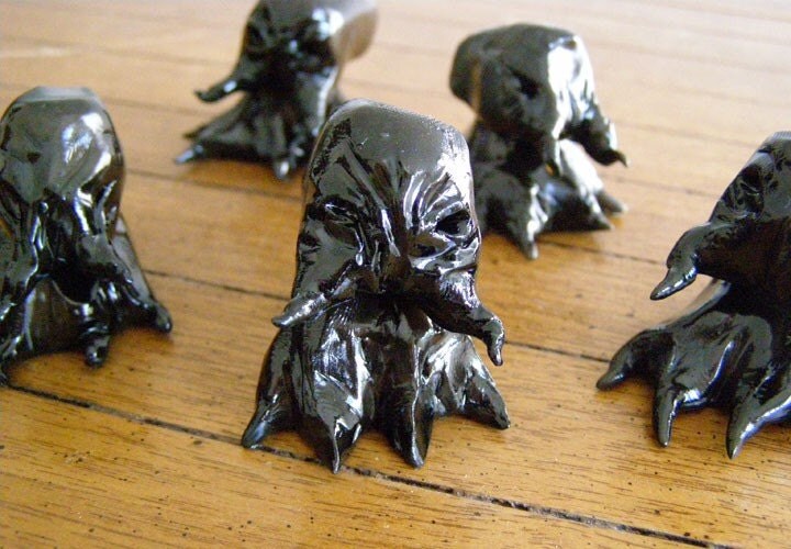 a Cthulhu Mythos chess set