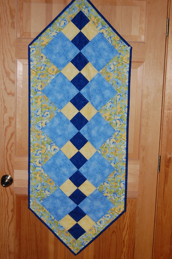 Items similar to Antiquarian Double Four Patch Table Runner on Etsy