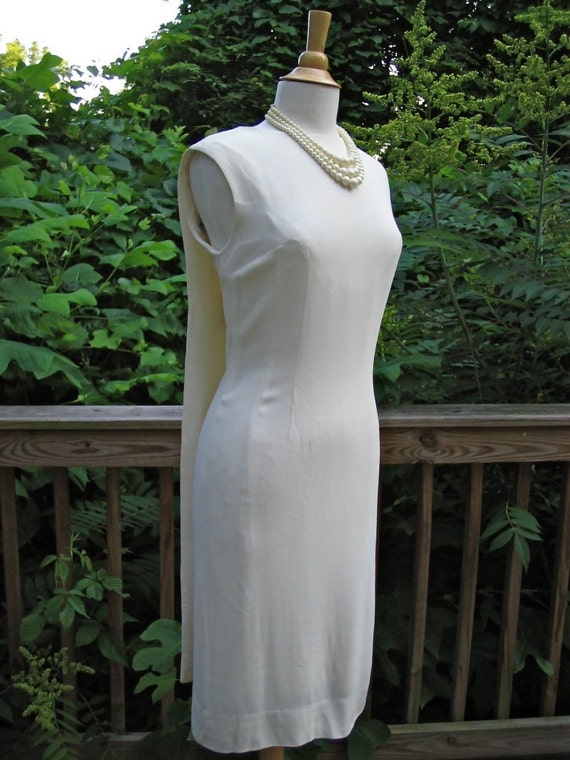 Vintage 1960's Dress Perfect for Classic Wedding or