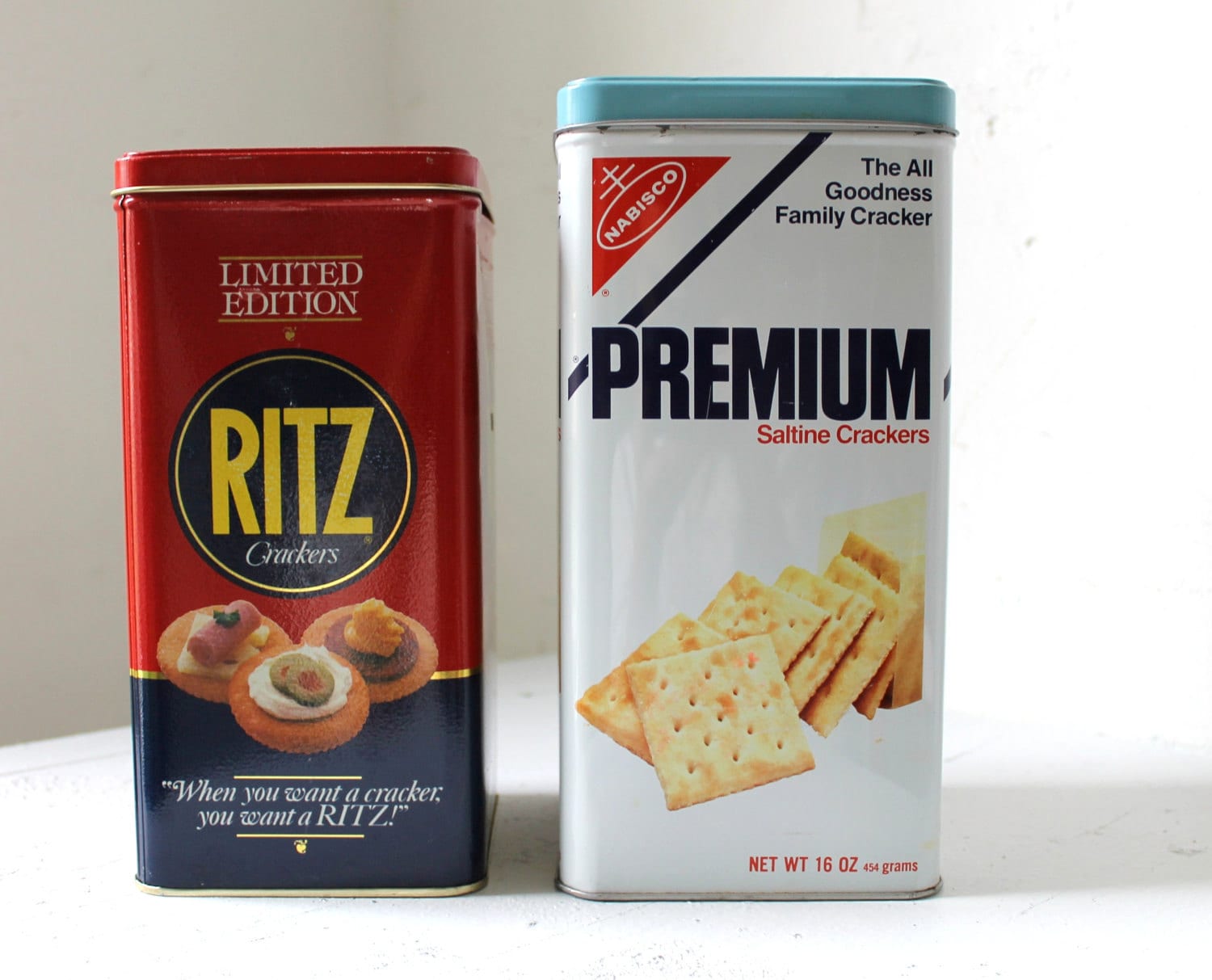 Nabisco Premium Saltine Crackers Tin And Ritz Crackers Tin 2