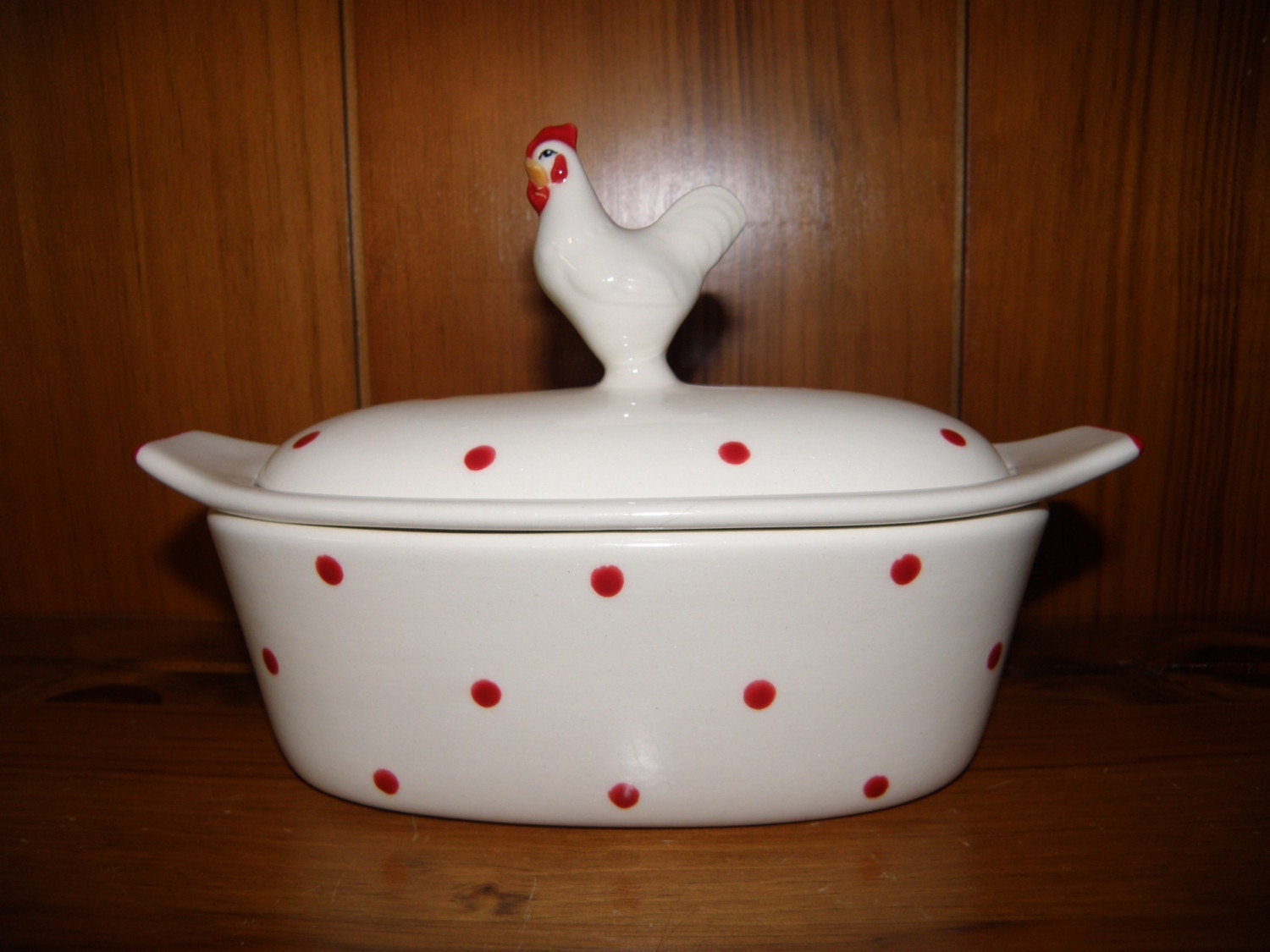 Retro-Rooster Butter Boat/Keeper 3 Piece Red/White Polka