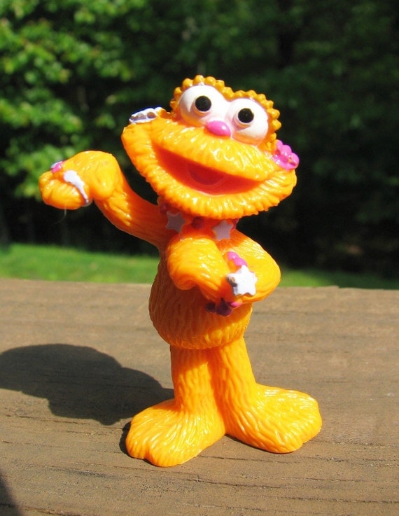 Sesame Street's Zoe Miniature PVC Plastic Figure