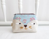 Items similar to Zipper Pouch - Cat on Etsy
