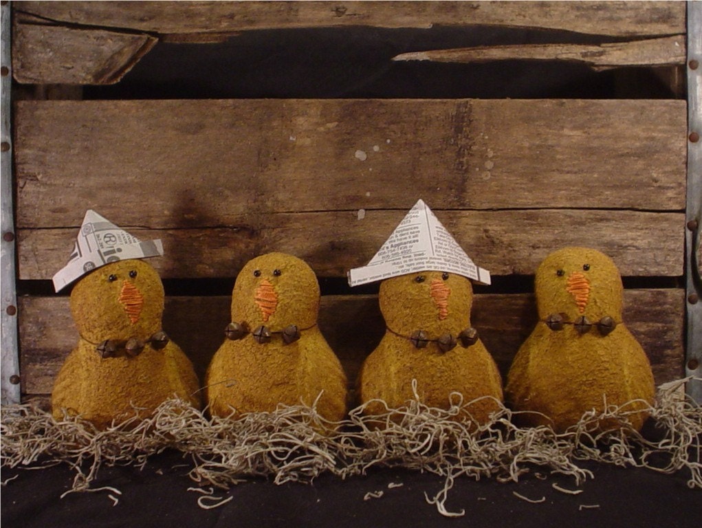 Aged Primitive Folk Art Easter Spring Or All Year Chicks and