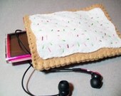 Live. Dream. Create. Handmade felt plushies by LiveDreamCreate1