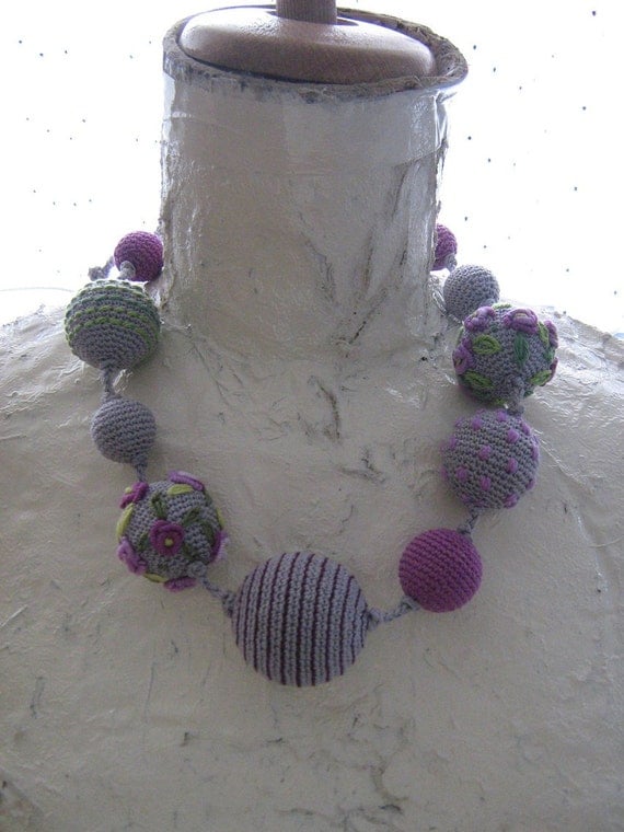 Crochet necklace Monami by Suzann61 on Etsy