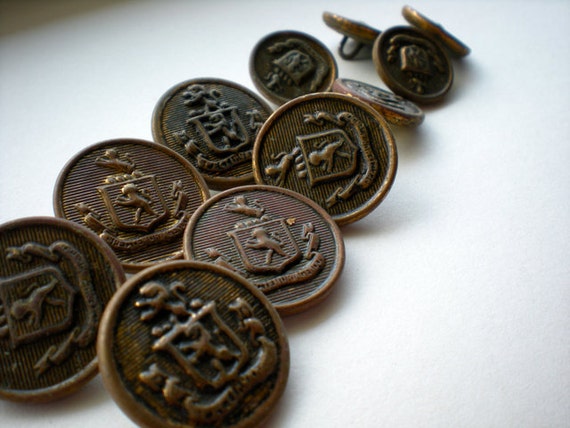 Vintage 11pc Brass Shield Military Buttons R by treasurebooth