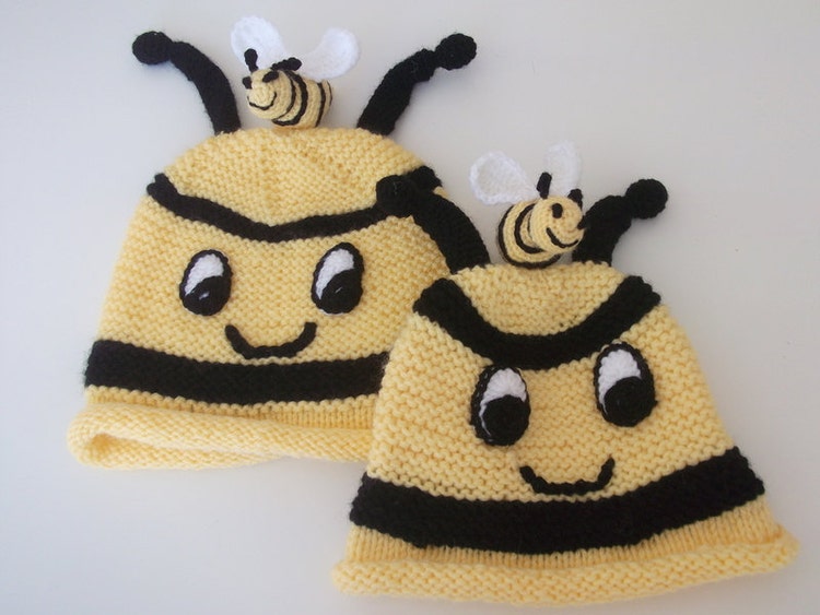 Knitting honey Bee Hat-for photographers by myknittingworld