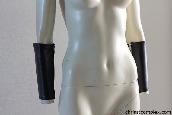 Items similar to Leather lambskin Cuff Wrist Band Armlet Leather Black ...