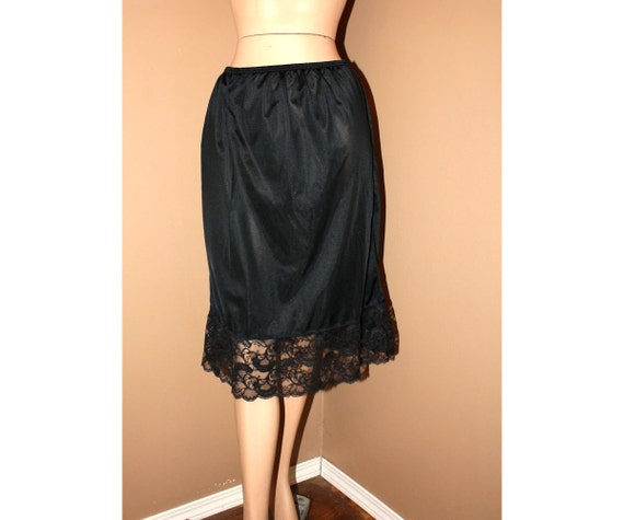 Vintage Black Nylon Half Slip Wide Lace L