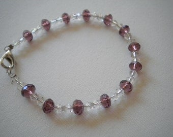 Items similar to Keyhole Bracelet on Etsy