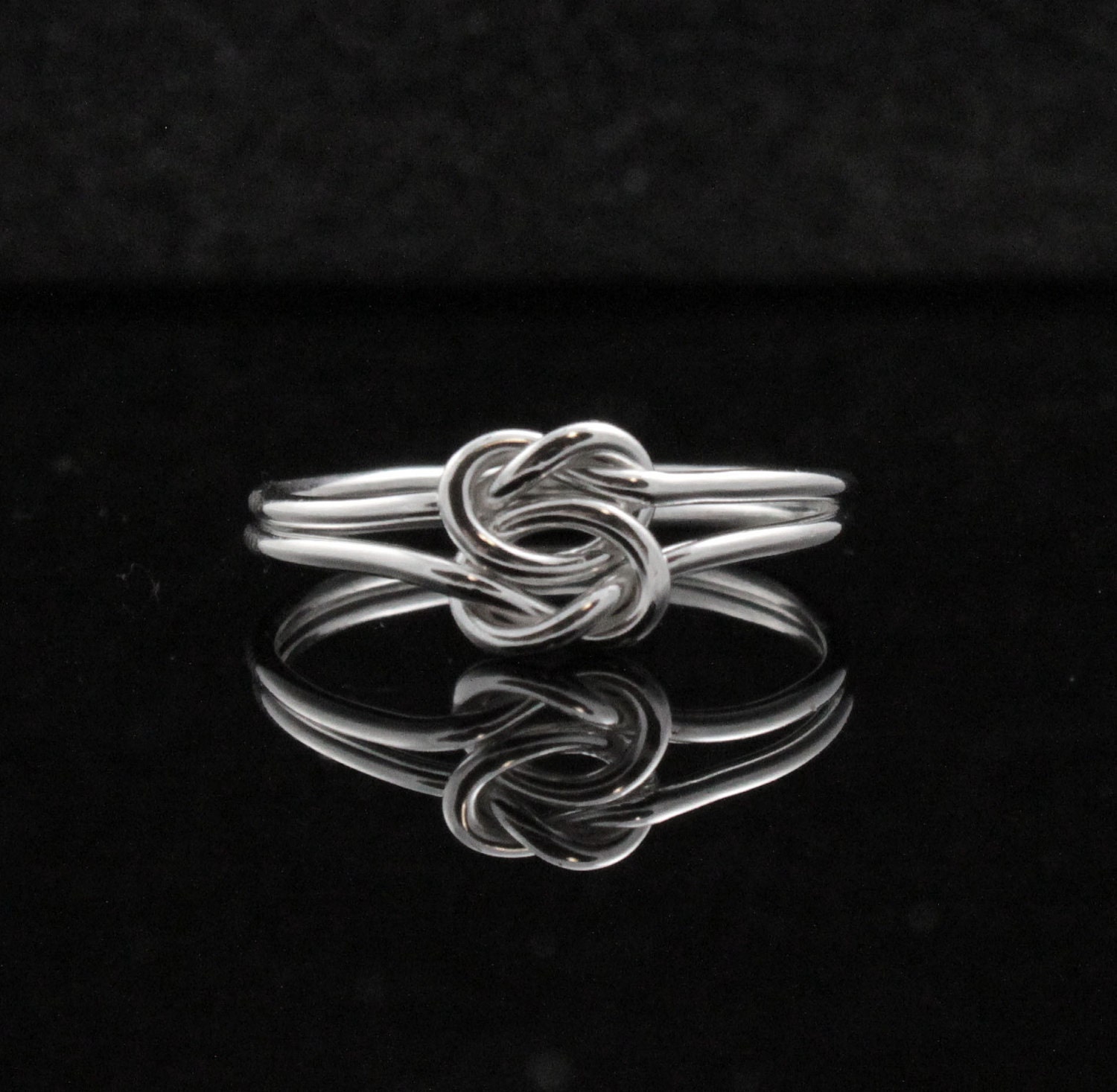 Double knot ring. Double infinity ring. by IndulgentDesigns