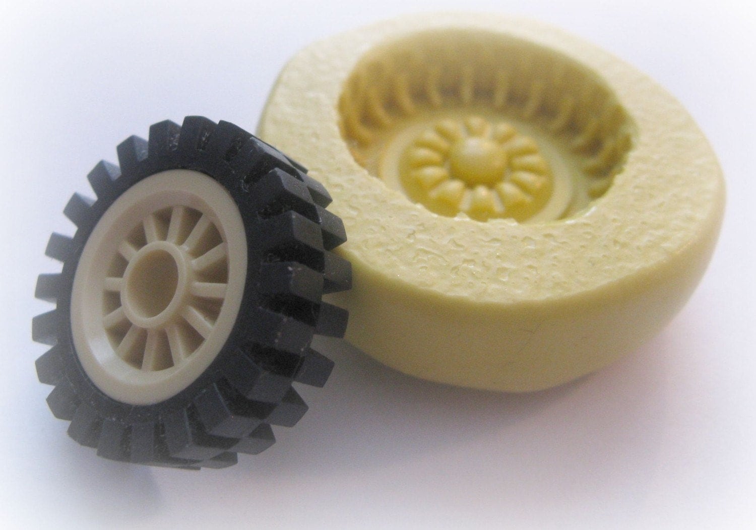 Tire Mold Toy Car Tire Tread Mould Kawaii Fondant Candy Mold