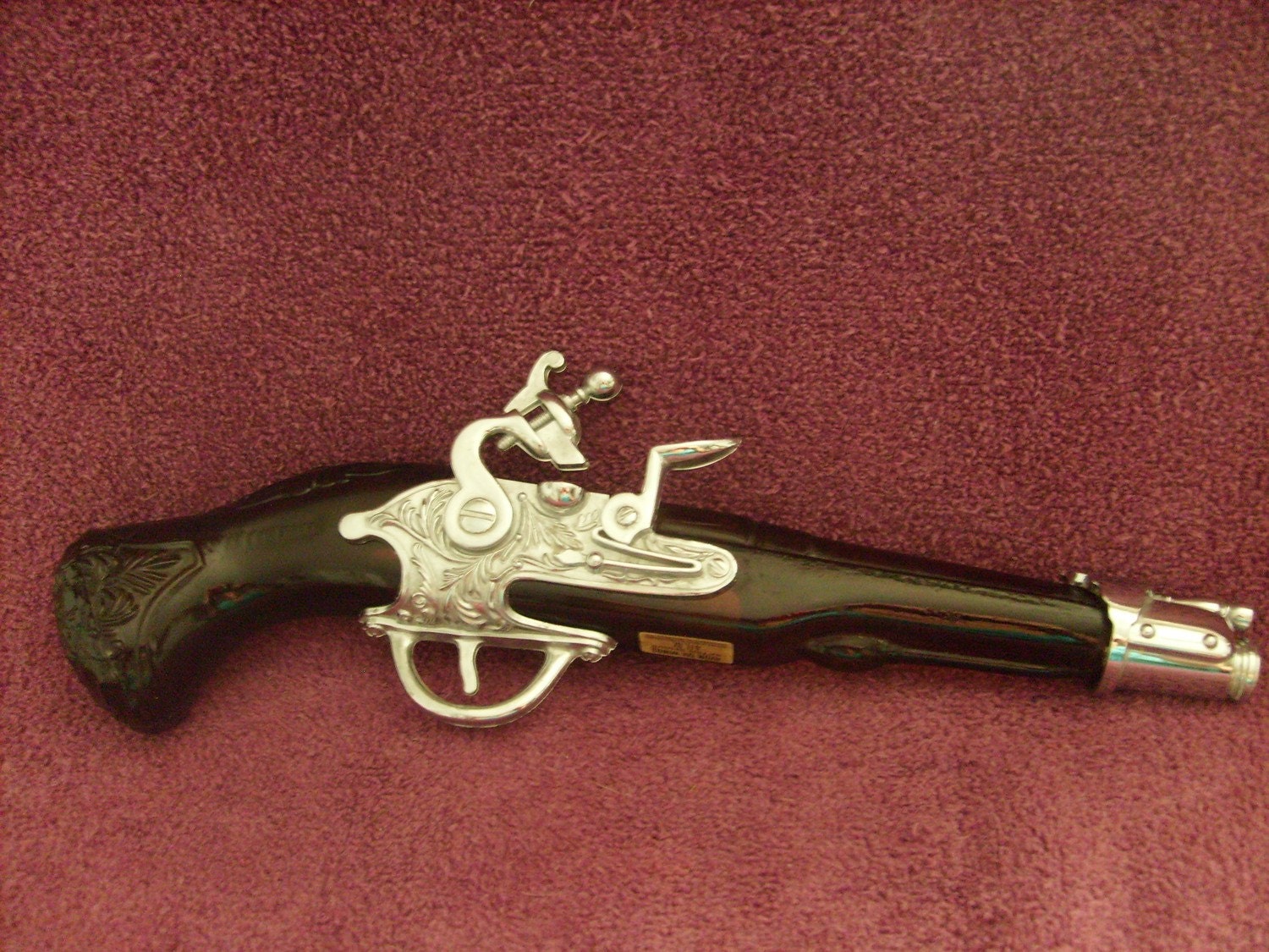 Vintage Avon Dueling Pistol 1760 Decanter