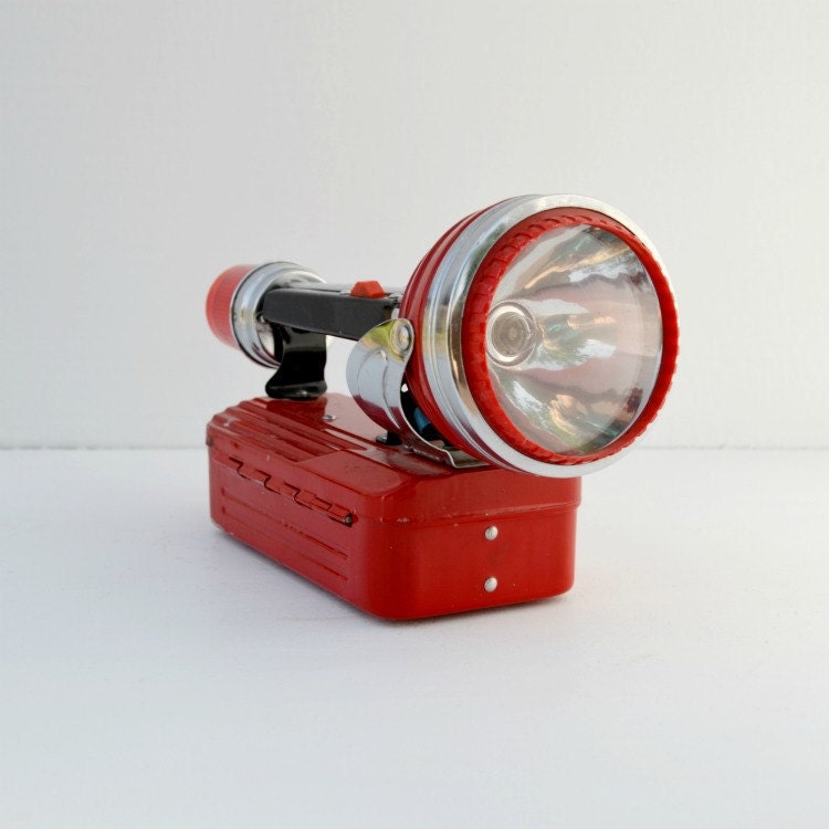 The one that got me hooked -- Xmas 1980 : r/flashlight